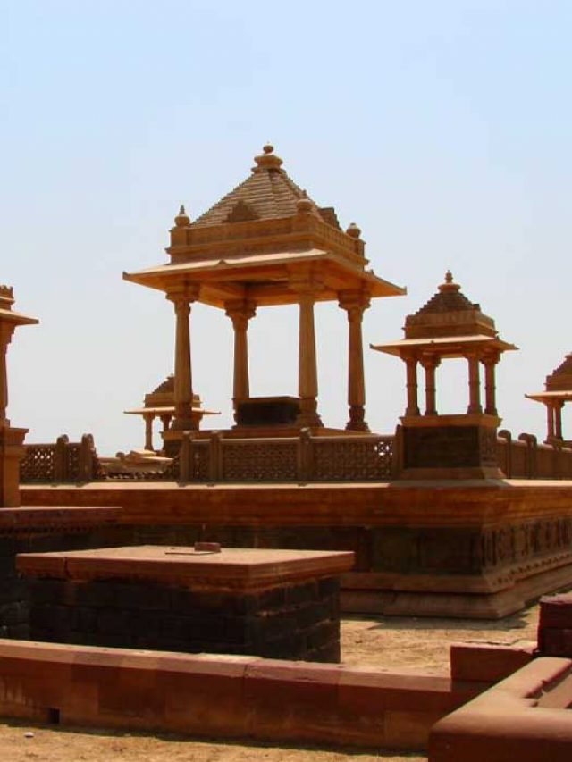 Bhuj Awaits You, Explore The Stunning Tourist Spot In Gujarat! - People ...
