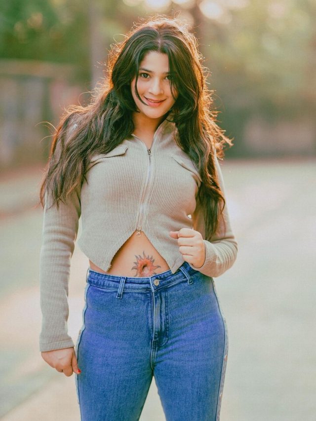 Sapna Gill: Everything About The Bhojpuri Actress! - People Places