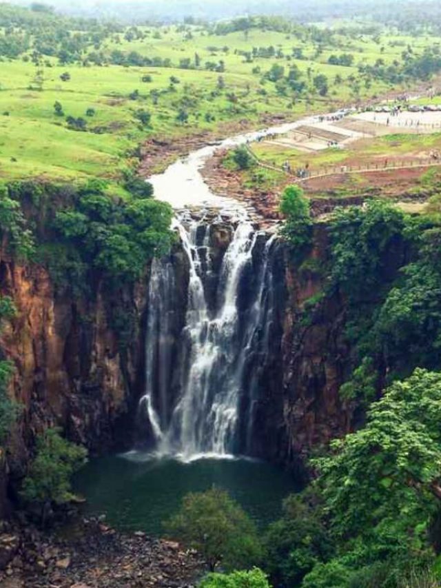 Madhya Pradesh's Best Waterfalls For Summer Fun! - People Places