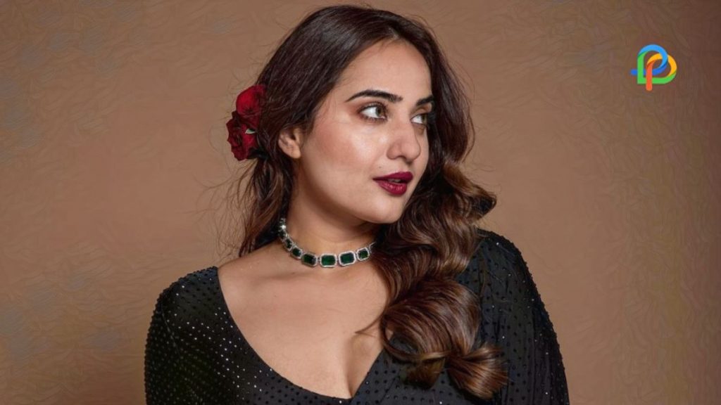 Kusha Kapila: The Fashion Editor Who Turned Comedian! - People Places